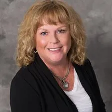 Kathleen Bay, Signature Premier Properties - Merrick Real Estate Agent ...