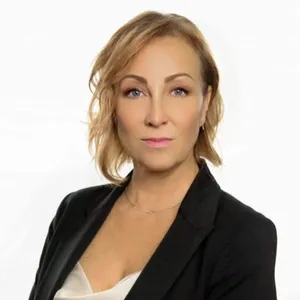 Deborah A. Delardi, Signature Premier Properties - Hampton Bays Real ...