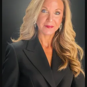 Stephanie Kaufman, East Boca Raton Real Estate Agent | Lang Realty